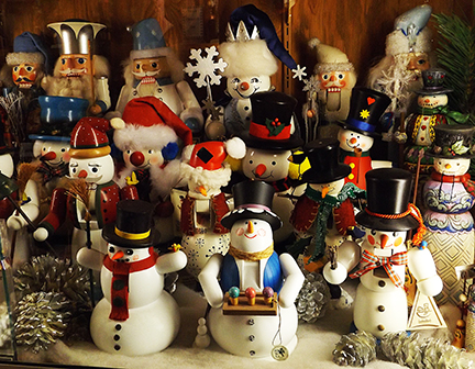See the world’s largest collection of nutcrackers in a central ...
