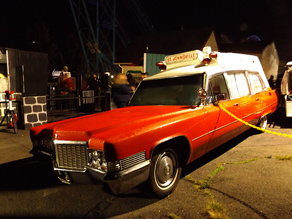 Armchair photo tours: The Haunted Graveyard at Lake Compounce | Tabby ...