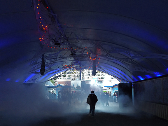 Armchair photo tours: The Haunted Graveyard at Lake Compounce | Tabby ...